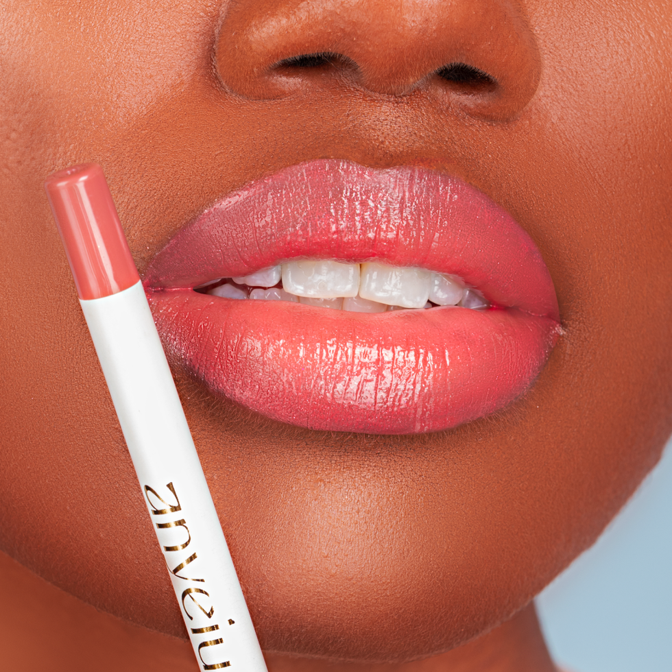 LABIOS – Anyeluz